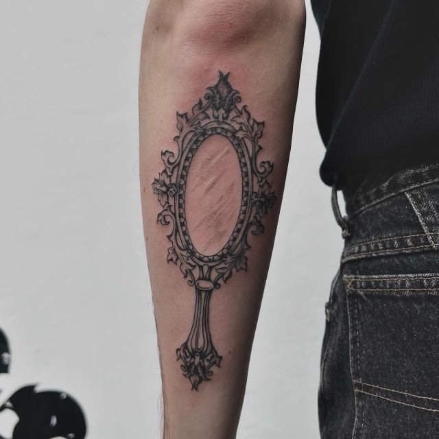 Victorian Hand Mirror Tattoo